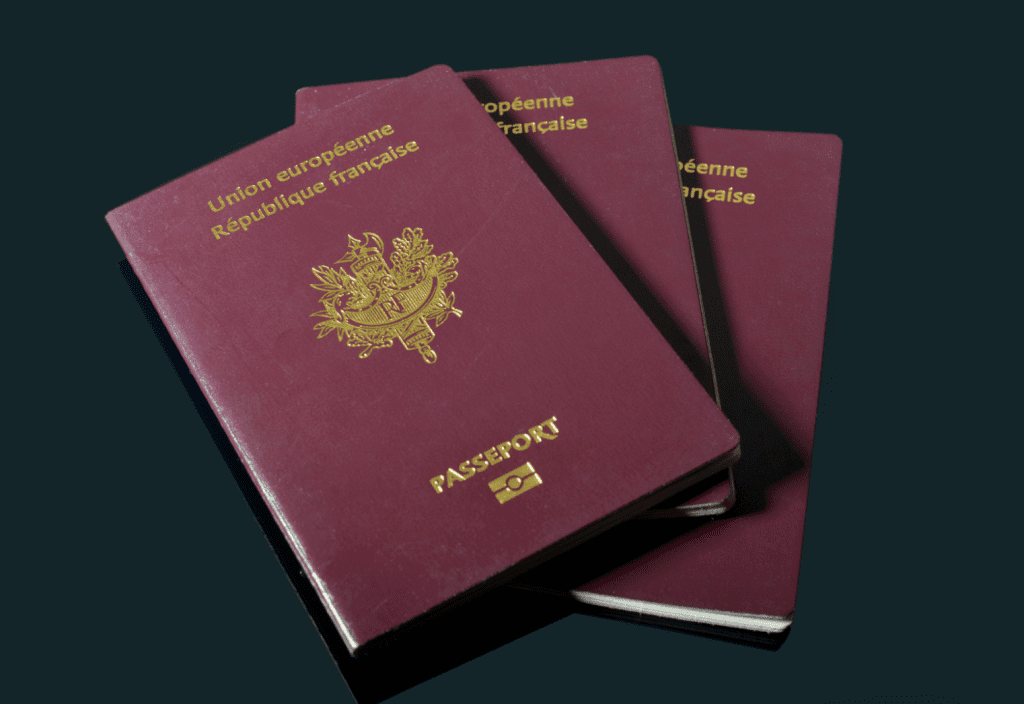 Naturalisation : Avantages et conditions - Démarche Française